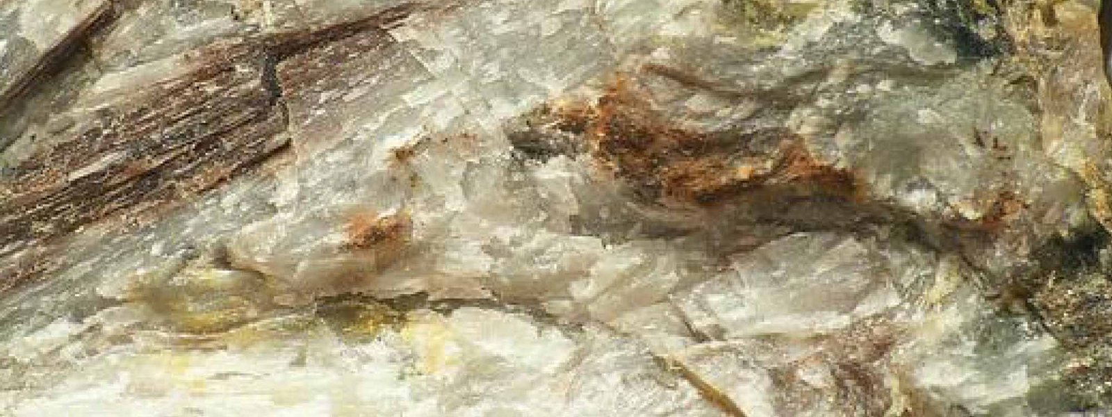 Sillimanite - Malli Minerals International